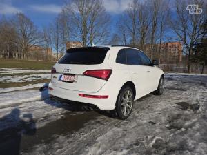 White Audi Q5 2017 in Mazeikiai, with an engine capacity of 3.00 L and mileage of 257 thousand km for 13900 €, photo 3 on AUTOMOTO.COM.LV