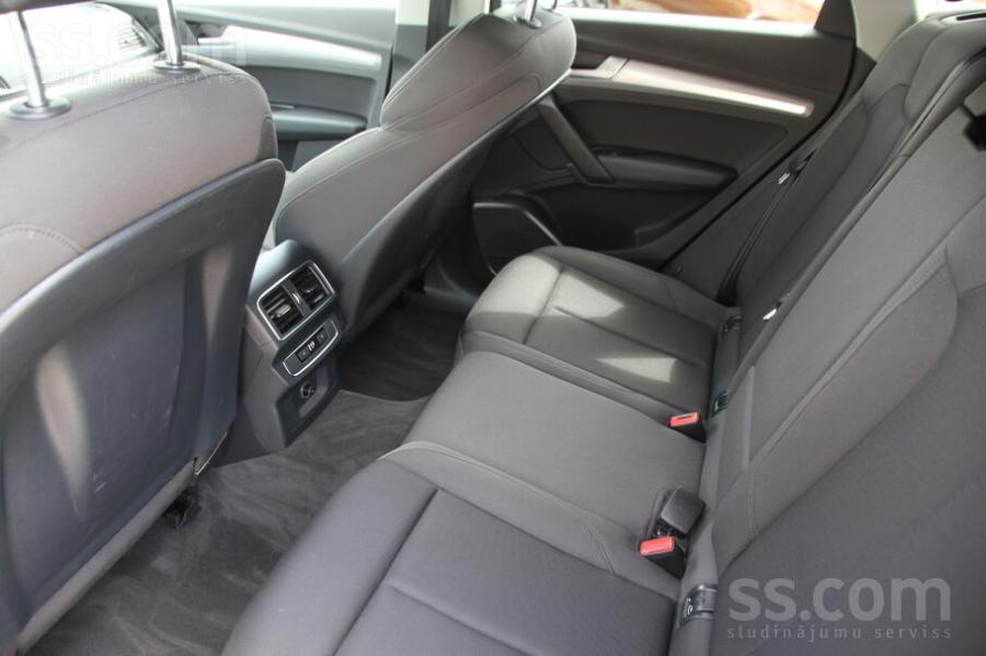 White Audi Q5 2017 in Tukums, with an engine capacity of 2.00 L and mileage of 145 thousand km for 20990 €, photo 12 on AUTOMOTO.COM.LV