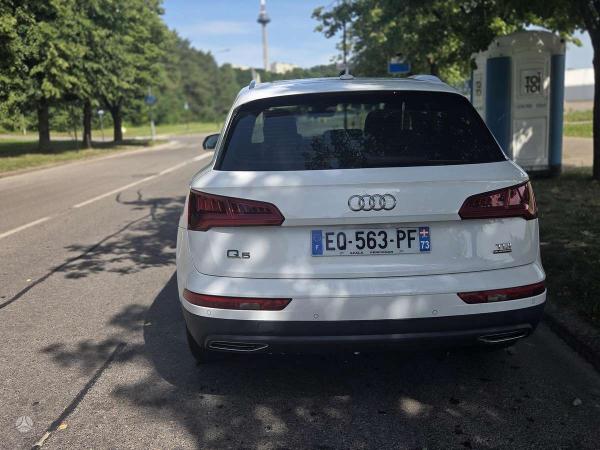 Balts Audi Q5 2017 Viļņa, ar dzinēja tilpumu 1.97 L un nobraukumu 175 tūkst. km par 19500 €, foto 5 vietnē AUTOMOTO.COM.LV