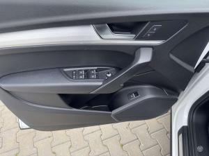 Balts Audi Q5 2017 Kauņa, ar dzinēja tilpumu 2.00 L un nobraukumu 308 tūkst. km par 18800 €, foto 26 vietnē AUTOMOTO.COM.LV