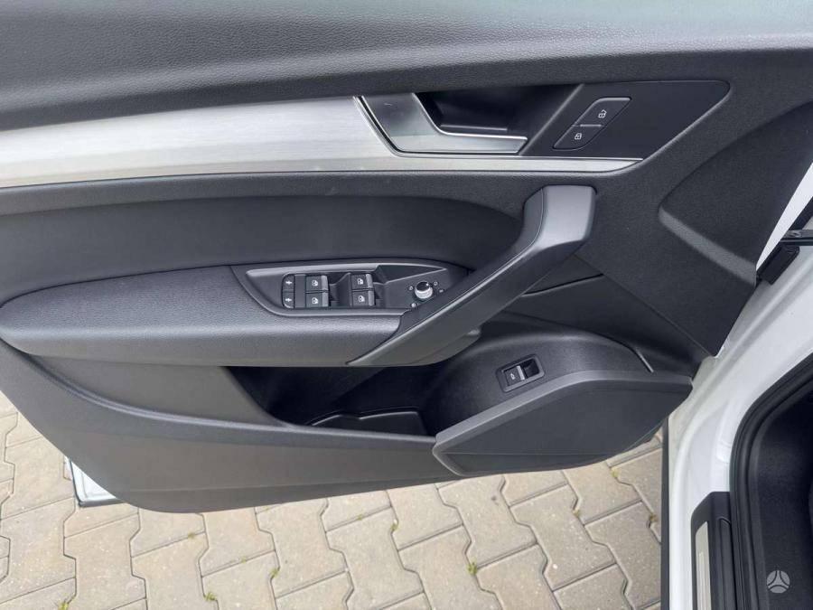 Balts Audi Q5 2017 Kauņa, ar dzinēja tilpumu 2.00 L un nobraukumu 308 tūkst. km par 18800 €, foto 26 vietnē AUTOMOTO.COM.LV