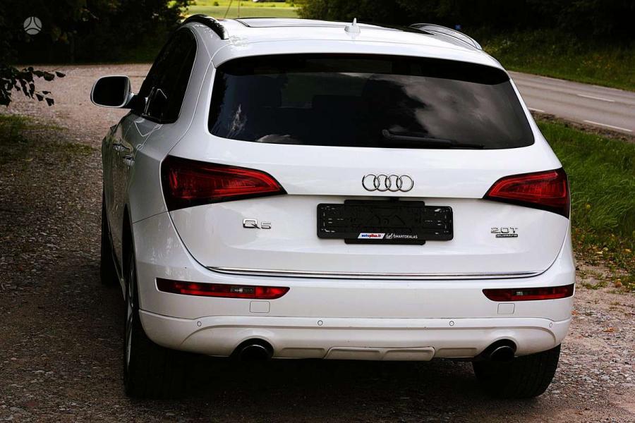 Balts Audi Q5 2017 Kretinga, ar dzinēja tilpumu 2.00 L un nobraukumu 160 tūkst. km par 14499 €, foto 10 vietnē AUTOMOTO.COM.LV