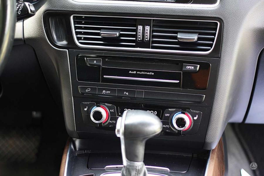 Balts Audi Q5 2017 Kretinga, ar dzinēja tilpumu 2.00 L un nobraukumu 160 tūkst. km par 14499 €, foto 29 vietnē AUTOMOTO.COM.LV