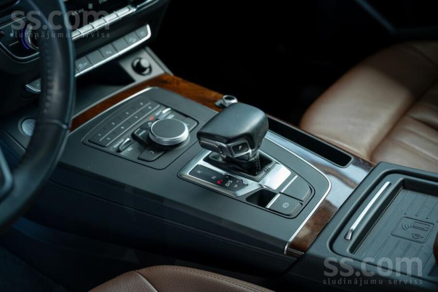 Balts Audi Q5 2017 Rīga, ar dzinēja tilpumu 2.00 L un nobraukumu 89 tūkst. km par 22900 €, foto 15 vietnē AUTOMOTO.COM.LV