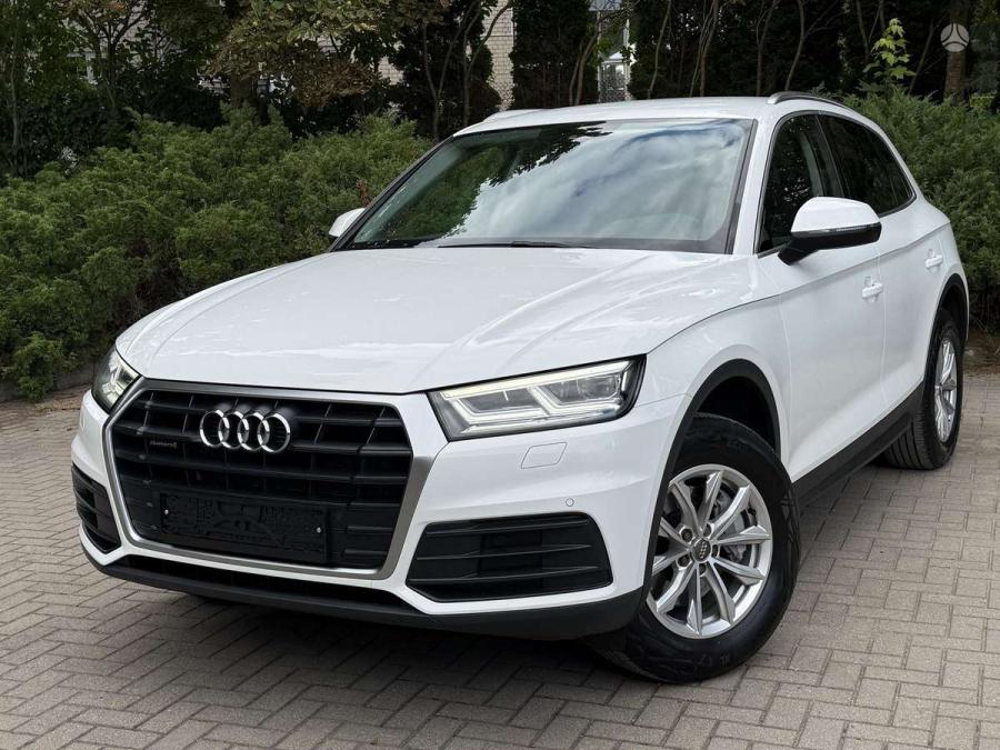 White Audi Q5 2017 in Prienai, with an engine capacity of 2.00 L and mileage of 219 thousand km for 18950 €, photo 10 on AUTOMOTO.COM.LV