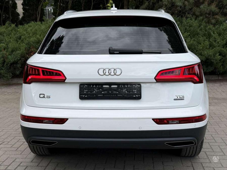 White Audi Q5 2017 in Prienai, with an engine capacity of 2.00 L and mileage of 219 thousand km for 18950 €, photo 17 on AUTOMOTO.COM.LV