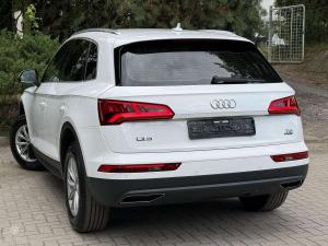 White Audi Q5 2017 in Prienai, with an engine capacity of 2.00 L and mileage of 219 thousand km for 18950 €, photo 19 on AUTOMOTO.COM.LV