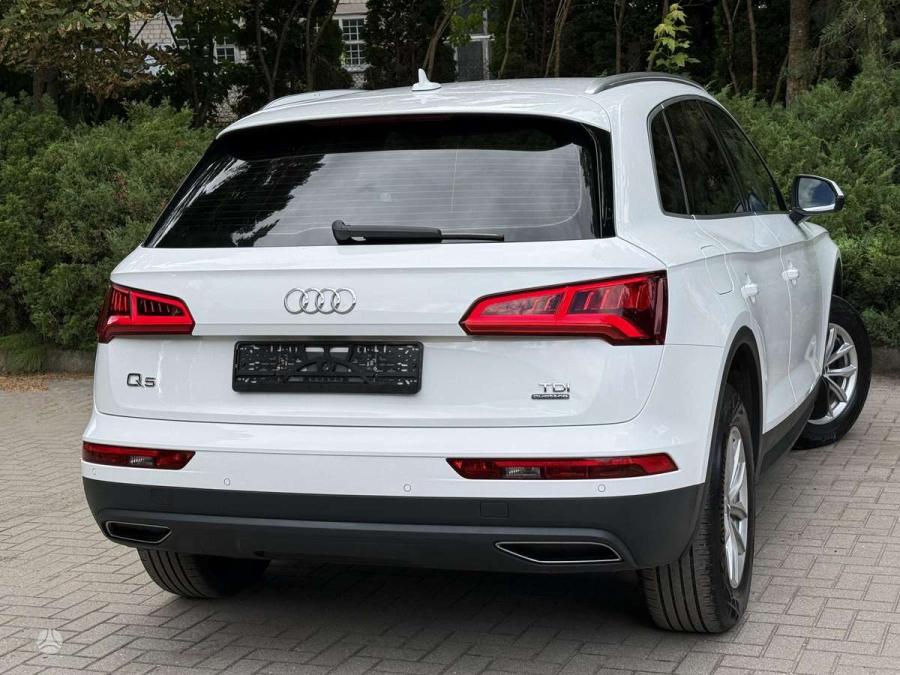 White Audi Q5 2017 in Prienai, with an engine capacity of 2.00 L and mileage of 219 thousand km for 18950 €, photo 20 on AUTOMOTO.COM.LV