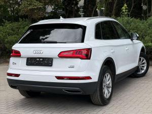 White Audi Q5 2017 in Prienai, with an engine capacity of 2.00 L and mileage of 219 thousand km for 18950 €, photo 21 on AUTOMOTO.COM.LV