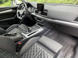 White Audi Q5 2017 in Prienai, with an engine capacity of 2.00 L and mileage of 219 thousand km for 18950 €, photo 27 on AUTOMOTO.COM.LV