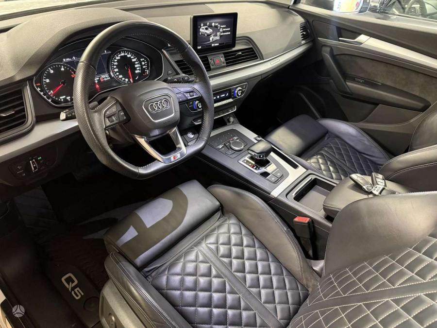 White Audi Q5 2017 in Prienai, with an engine capacity of 2.00 L and mileage of 219 thousand km for 18950 €, photo 40 on AUTOMOTO.COM.LV