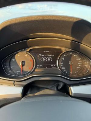 White Audi Q5 2017 in Kaunas, with an engine capacity of 1.97 L and mileage of 249 thousand km for 18800 €, photo 9 on AUTOMOTO.COM.LV