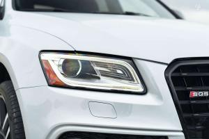 White Audi Q5 2017 in Klaipeda, with an engine capacity of 3.00 L and mileage of 194 thousand km for 14999 €, photo 7 on AUTOMOTO.COM.LV