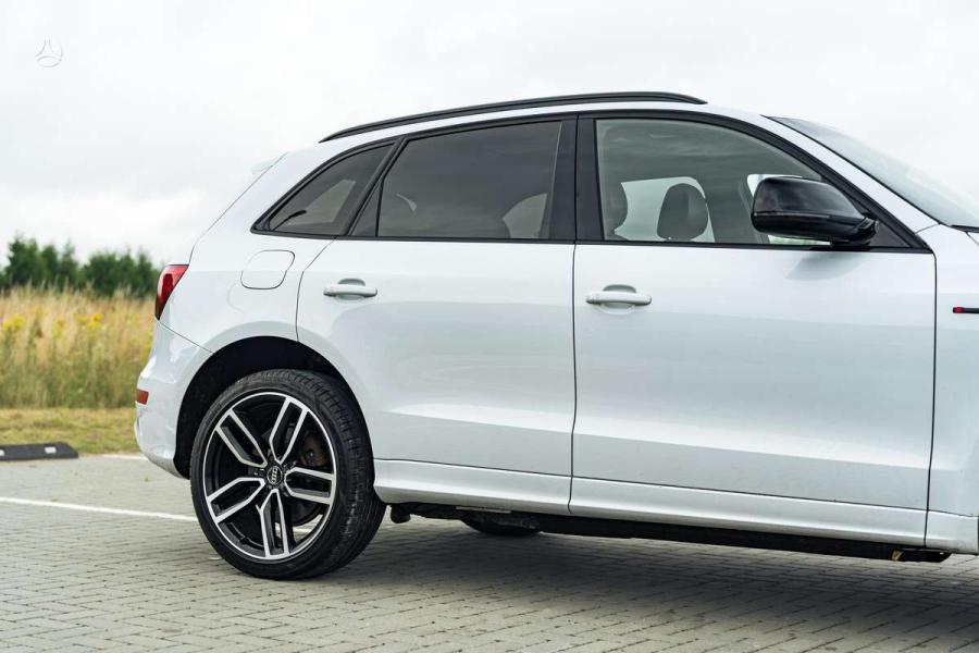White Audi Q5 2017 in Klaipeda, with an engine capacity of 3.00 L and mileage of 194 thousand km for 14999 €, photo 10 on AUTOMOTO.COM.LV