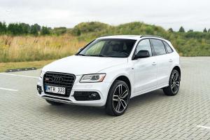 White Audi Q5 2017 in Klaipeda, with an engine capacity of 3.00 L and mileage of 194 thousand km for 14999 €, photo 13 on AUTOMOTO.COM.LV