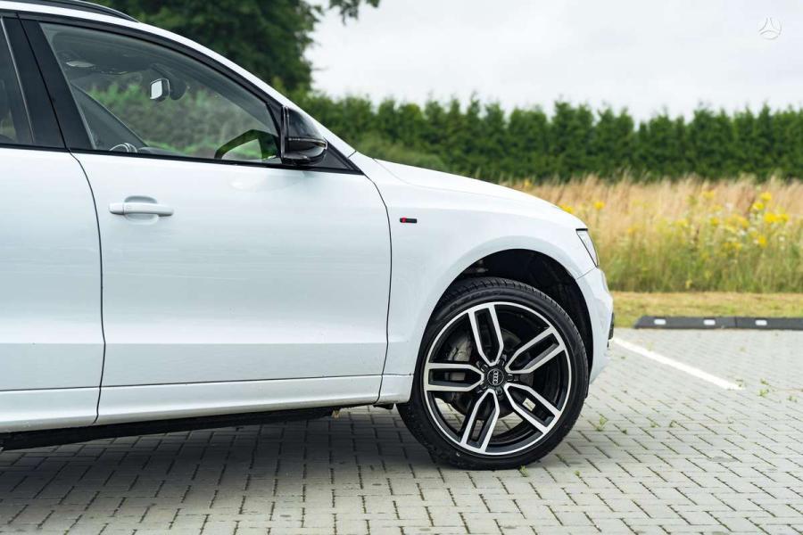 White Audi Q5 2017 in Klaipeda, with an engine capacity of 3.00 L and mileage of 194 thousand km for 14999 €, photo 18 on AUTOMOTO.COM.LV