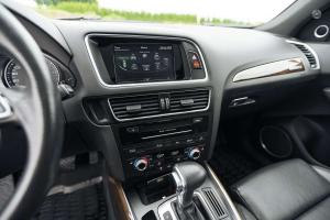 White Audi Q5 2017 in Klaipeda, with an engine capacity of 3.00 L and mileage of 194 thousand km for 14999 €, photo 25 on AUTOMOTO.COM.LV