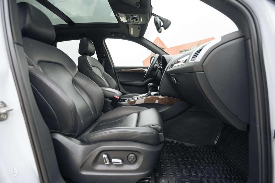 White Audi Q5 2017 in Klaipeda, with an engine capacity of 3.00 L and mileage of 194 thousand km for 14999 €, photo 33 on AUTOMOTO.COM.LV