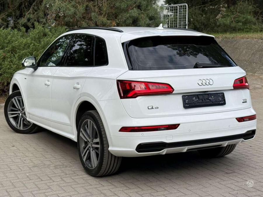 White Audi Q5 2017 in Prienai, with an engine capacity of 2.00 L and mileage of 202 thousand km for 21950 €, photo 12 on AUTOMOTO.COM.LV