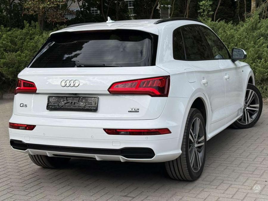 White Audi Q5 2017 in Prienai, with an engine capacity of 2.00 L and mileage of 202 thousand km for 21950 €, photo 16 on AUTOMOTO.COM.LV
