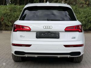 White Audi Q5 2017 in Prienai, with an engine capacity of 2.00 L and mileage of 202 thousand km for 21950 €, photo 18 on AUTOMOTO.COM.LV