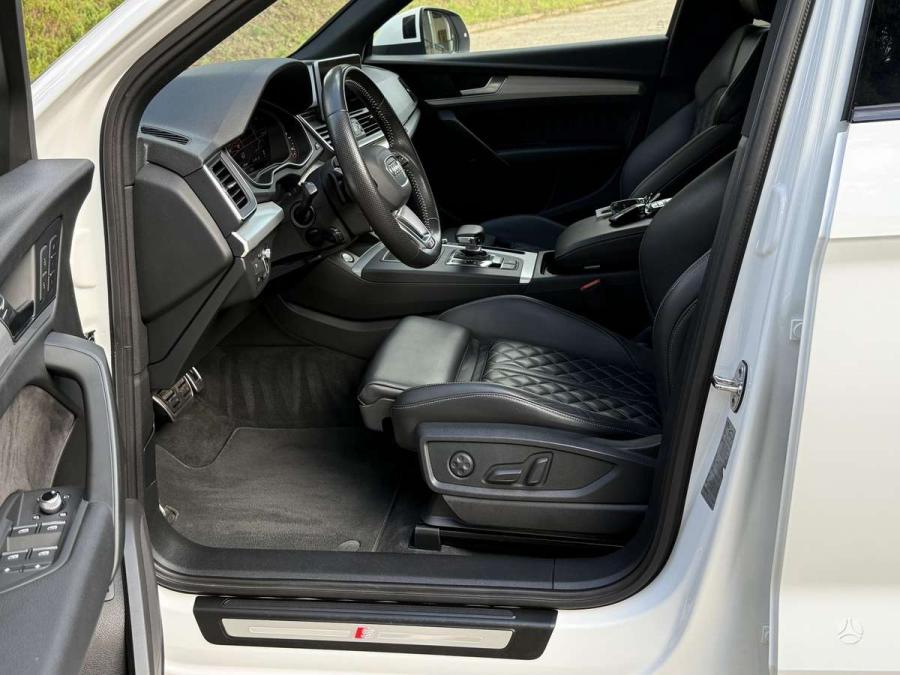 White Audi Q5 2017 in Prienai, with an engine capacity of 2.00 L and mileage of 202 thousand km for 21950 €, photo 25 on AUTOMOTO.COM.LV