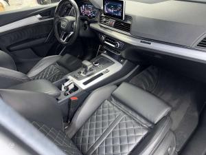 White Audi Q5 2017 in Prienai, with an engine capacity of 2.00 L and mileage of 202 thousand km for 21950 €, photo 40 on AUTOMOTO.COM.LV