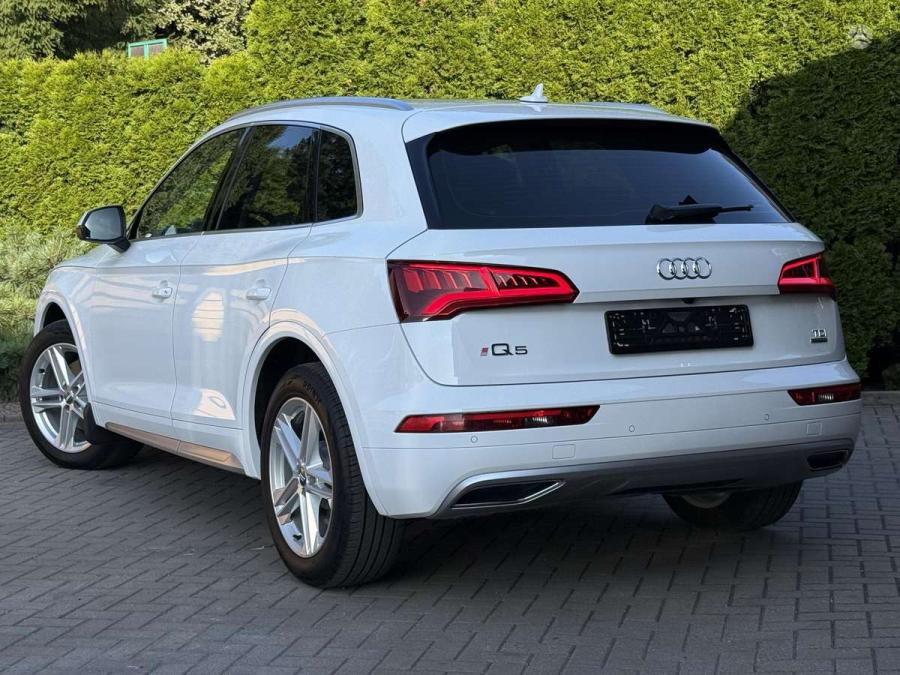 White Audi Q5 2017 in Jonava, with an engine capacity of 1.97 L and mileage of 227 thousand km for 18950 €, photo 10 on AUTOMOTO.COM.LV