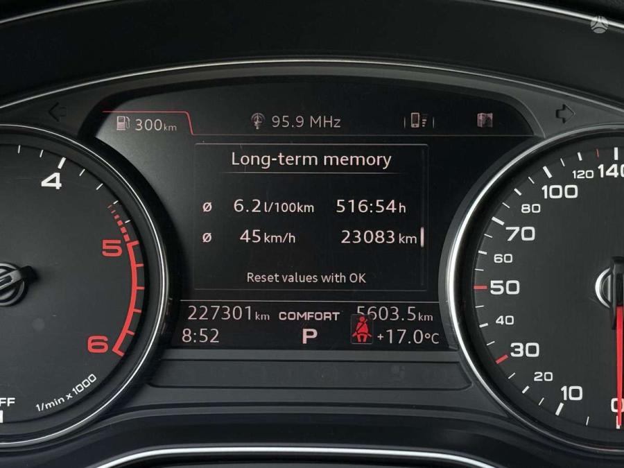 White Audi Q5 2017 in Jonava, with an engine capacity of 1.97 L and mileage of 227 thousand km for 18950 €, photo 34 on AUTOMOTO.COM.LV