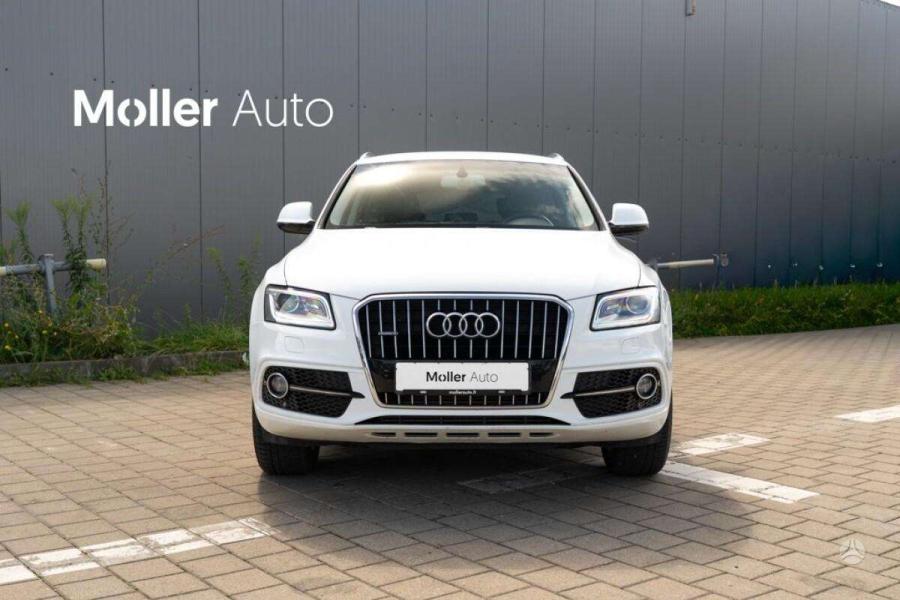 White Audi Q5 2017 in Vilnius, with an engine capacity of 2.00 L and mileage of 181 thousand km for 14900 €, photo 4 on AUTOMOTO.COM.LV