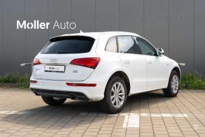 White Audi Q5 2017 in Vilnius, with an engine capacity of 2.00 L and mileage of 181 thousand km for 14900 €, photo 7 on AUTOMOTO.COM.LV