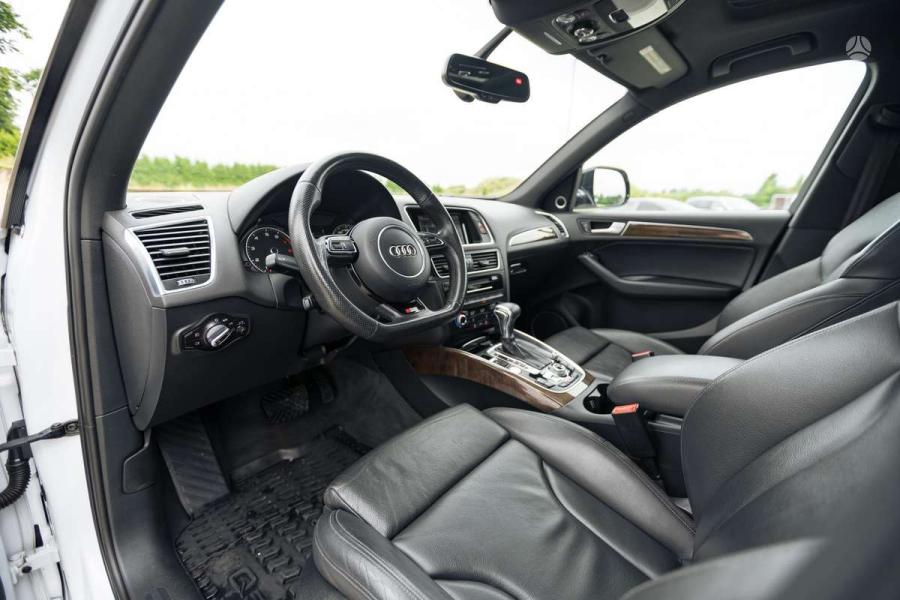White Audi Q5 2017 in Klaipeda, with an engine capacity of 3.00 L and mileage of 194 thousand km for 14999 €, photo 22 on AUTOMOTO.COM.LV