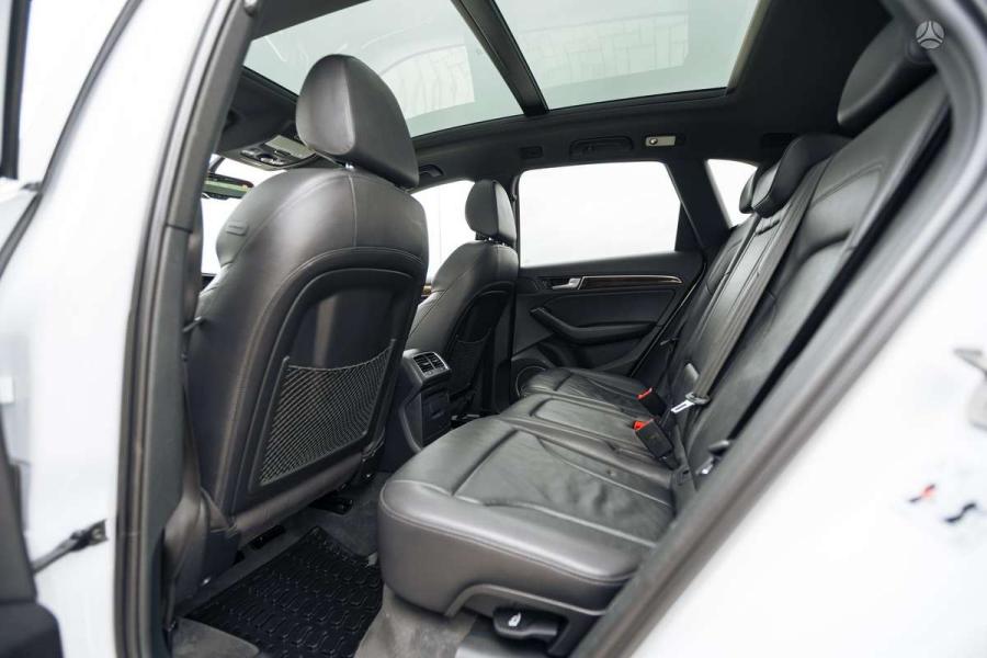 White Audi Q5 2017 in Klaipeda, with an engine capacity of 3.00 L and mileage of 194 thousand km for 14999 €, photo 30 on AUTOMOTO.COM.LV