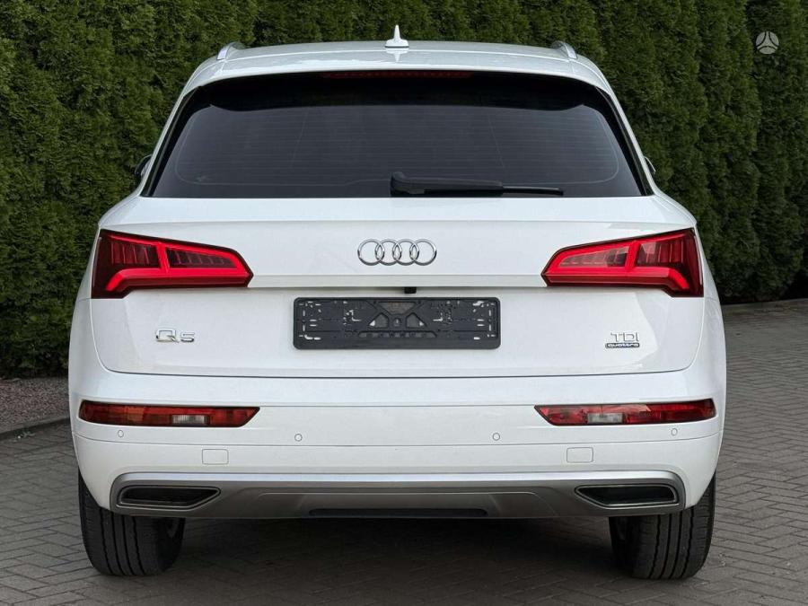 White Audi Q5 2017 in Jonava, with an engine capacity of 1.97 L and mileage of 219 thousand km for 18700 €, photo 9 on AUTOMOTO.COM.LV