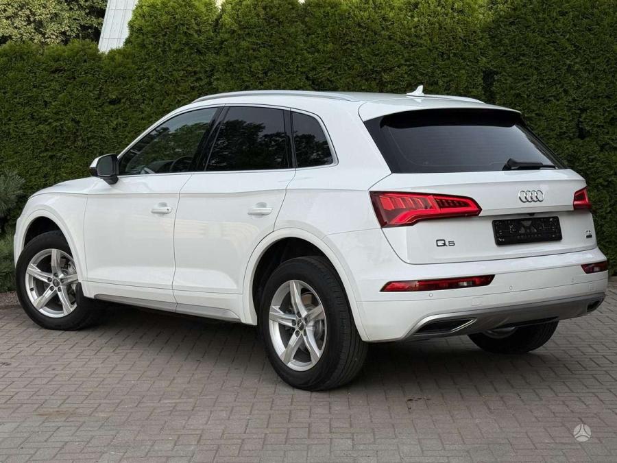 White Audi Q5 2017 in Jonava, with an engine capacity of 1.97 L and mileage of 219 thousand km for 18700 €, photo 11 on AUTOMOTO.COM.LV