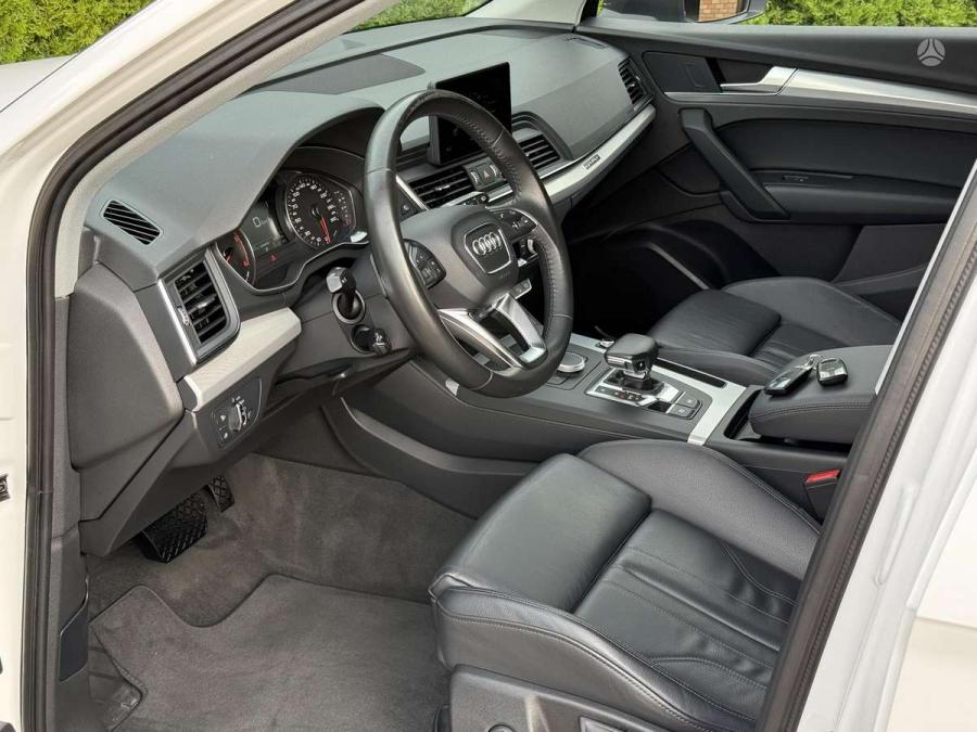 White Audi Q5 2017 in Jonava, with an engine capacity of 1.97 L and mileage of 219 thousand km for 18700 €, photo 15 on AUTOMOTO.COM.LV