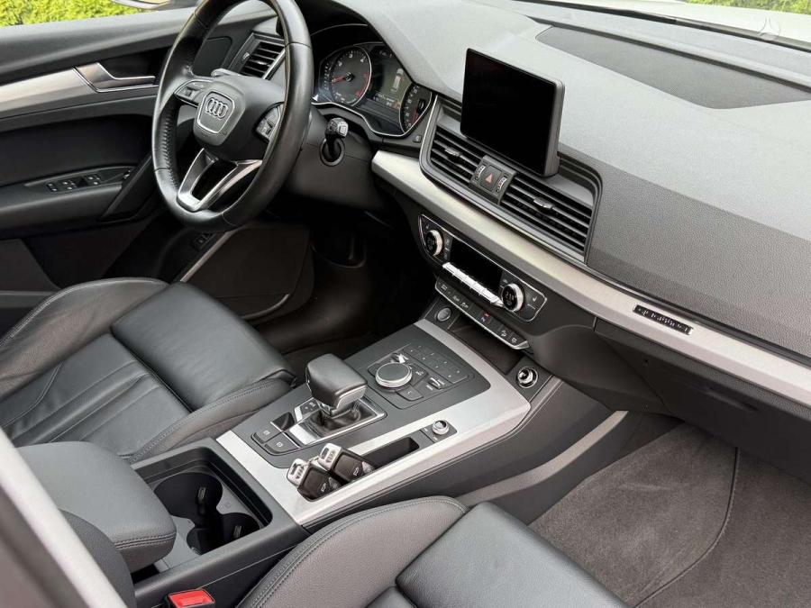 White Audi Q5 2017 in Jonava, with an engine capacity of 1.97 L and mileage of 219 thousand km for 18700 €, photo 20 on AUTOMOTO.COM.LV