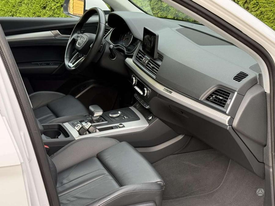 White Audi Q5 2017 in Jonava, with an engine capacity of 1.97 L and mileage of 219 thousand km for 18700 €, photo 21 on AUTOMOTO.COM.LV