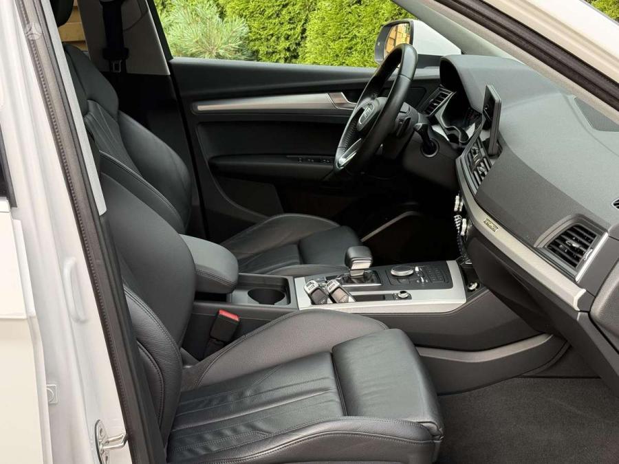 White Audi Q5 2017 in Jonava, with an engine capacity of 1.97 L and mileage of 219 thousand km for 18700 €, photo 22 on AUTOMOTO.COM.LV