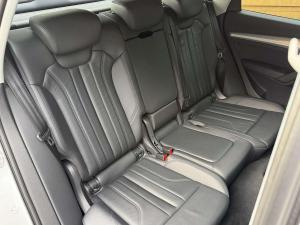 White Audi Q5 2017 in Jonava, with an engine capacity of 1.97 L and mileage of 219 thousand km for 18700 €, photo 27 on AUTOMOTO.COM.LV