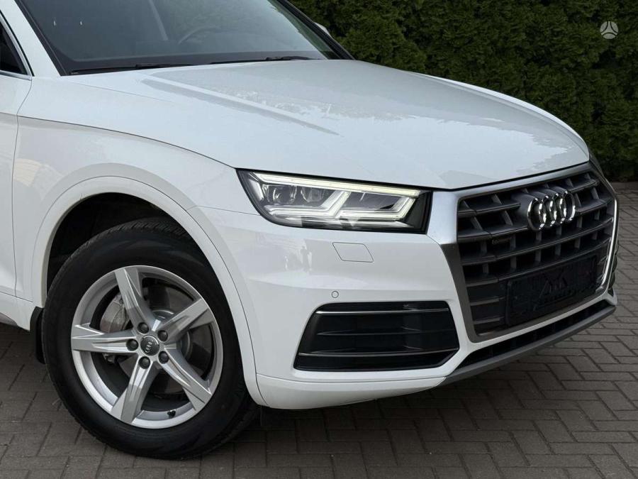 White Audi Q5 2017 in Jonava, with an engine capacity of 1.97 L and mileage of 219 thousand km for 18700 €, photo 43 on AUTOMOTO.COM.LV