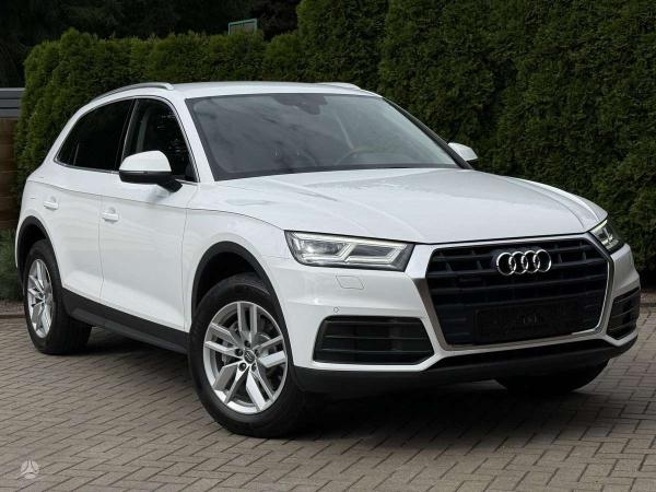 Audi Q5 2017 in Jonava on AUTOMOTO.COM.LV White Audi Q5 2017 in Jonava, with an engine capacity of 1.97 L and mileage of 193 thousand km for 18900 €, photo 5 on AUTOMOTO.COM.LV