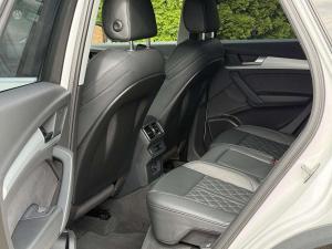 White Audi Q5 2017 in Jonava, with an engine capacity of 1.97 L and mileage of 193 thousand km for 18900 €, photo 30 on AUTOMOTO.COM.LV