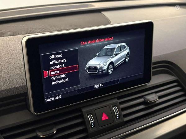 Audi Q5 2017 in Marijampole on AUTOMOTO.COM.LV White Audi Q5 2017 in Marijampole, with an engine capacity of 1.97 L and mileage of 185 thousand km for 19999 €, photo 6 on AUTOMOTO.COM.LV