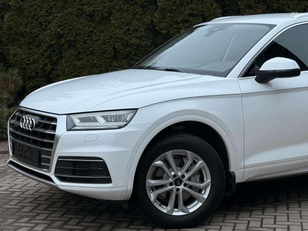 White Audi Q5 2018 in Jonava, with an engine capacity of 1.97 L and mileage of 197 thousand km for 19950 €, photo 2 on AUTOMOTO.COM.LV