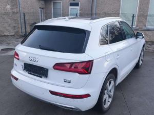 White Audi Q5 2018 in Klaipeda, with an engine capacity of 1.98 L and mileage of 134 thousand km for 177000 €, photo 7 on AUTOMOTO.COM.LV