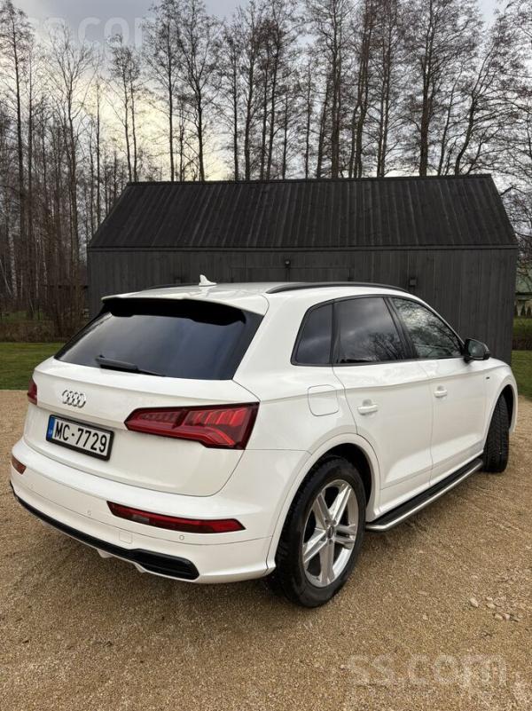 White Audi Q5 2018 in Riga, with an engine capacity of 2.00 L and mileage of 148 thousand km for 23900 €, photo 2 on AUTOMOTO.COM.LV