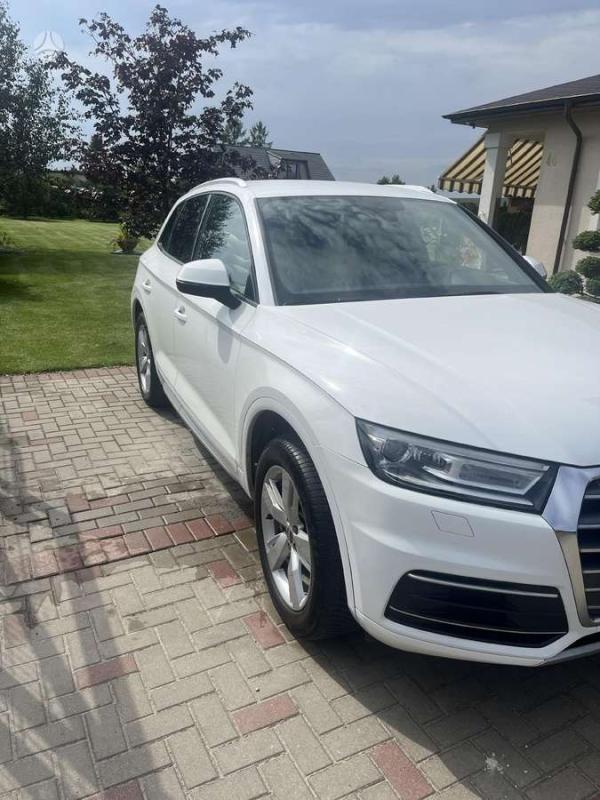 White Audi Q5 2018 in Kaunas, with an engine capacity of 1.98 L and mileage of 98 thousand km for 19650 €, photo 2 on AUTOMOTO.COM.LV