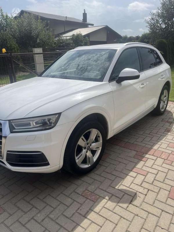 White Audi Q5 2018 in Kaunas, with an engine capacity of 1.98 L and mileage of 98 thousand km for 19650 €, photo 3 on AUTOMOTO.COM.LV