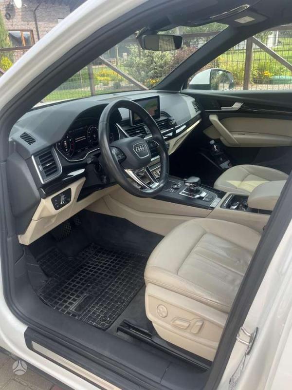 White Audi Q5 2018 in Kaunas, with an engine capacity of 1.98 L and mileage of 98 thousand km for 19650 €, photo 9 on AUTOMOTO.COM.LV